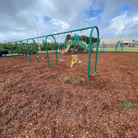 Lawn Care & Landscaping Services in Tuscaloosa | The Grounds Guys